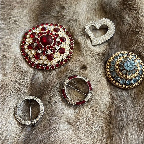 Jewelry | Stunning Set Of 5vintage Pinsbrooches | Poshmark